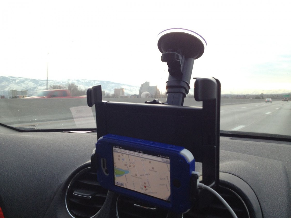 Bracketron Universal Tablet Window/Dash Mount Review (Mobile ...