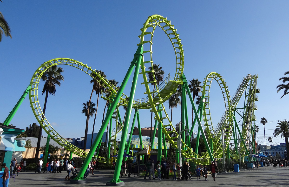 Boomerang Roller Coaster at Knott's Berry Farm Has Last Ride on April ...
